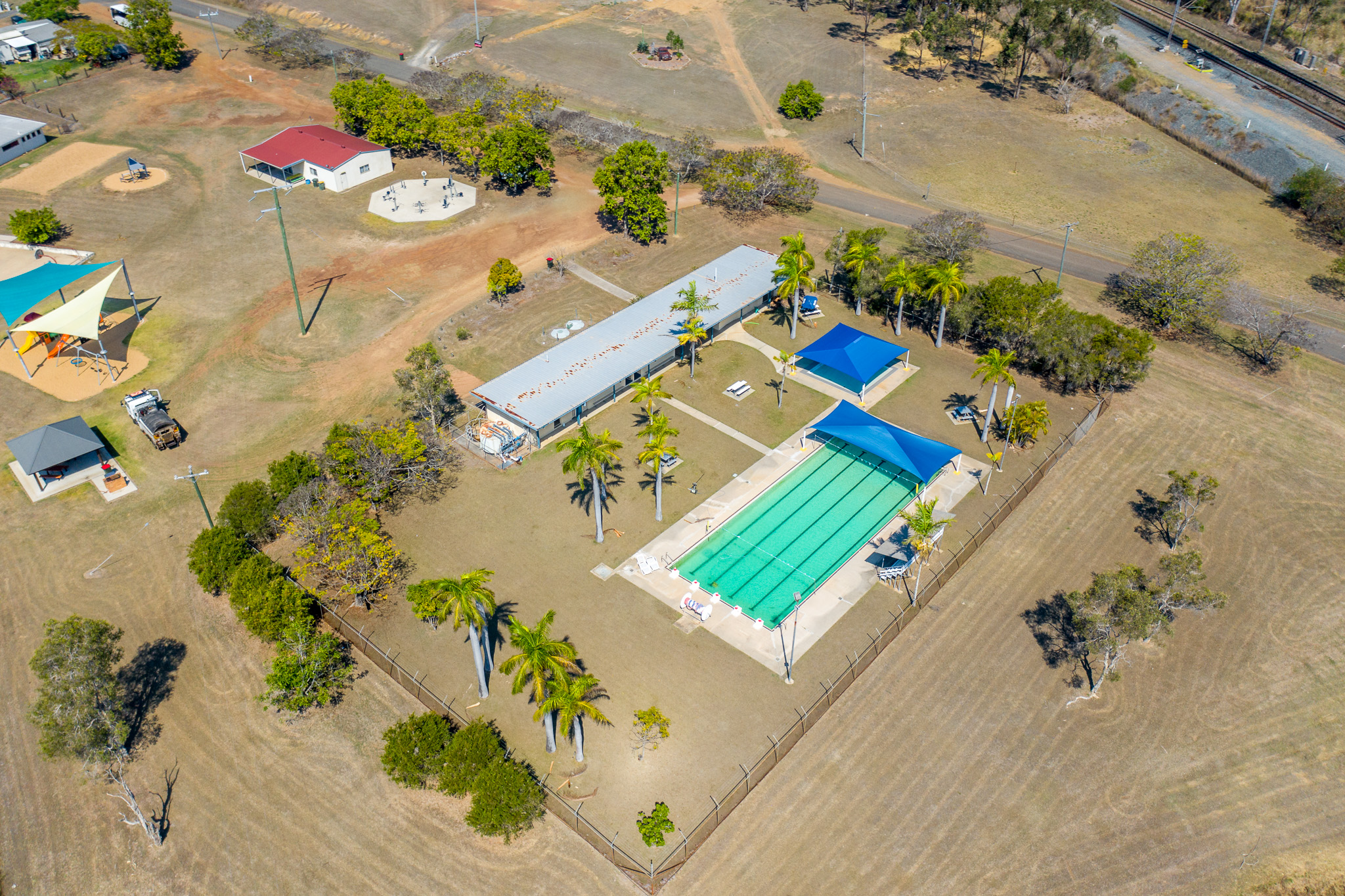 Mount Larcom Swimming Pool | Conversations